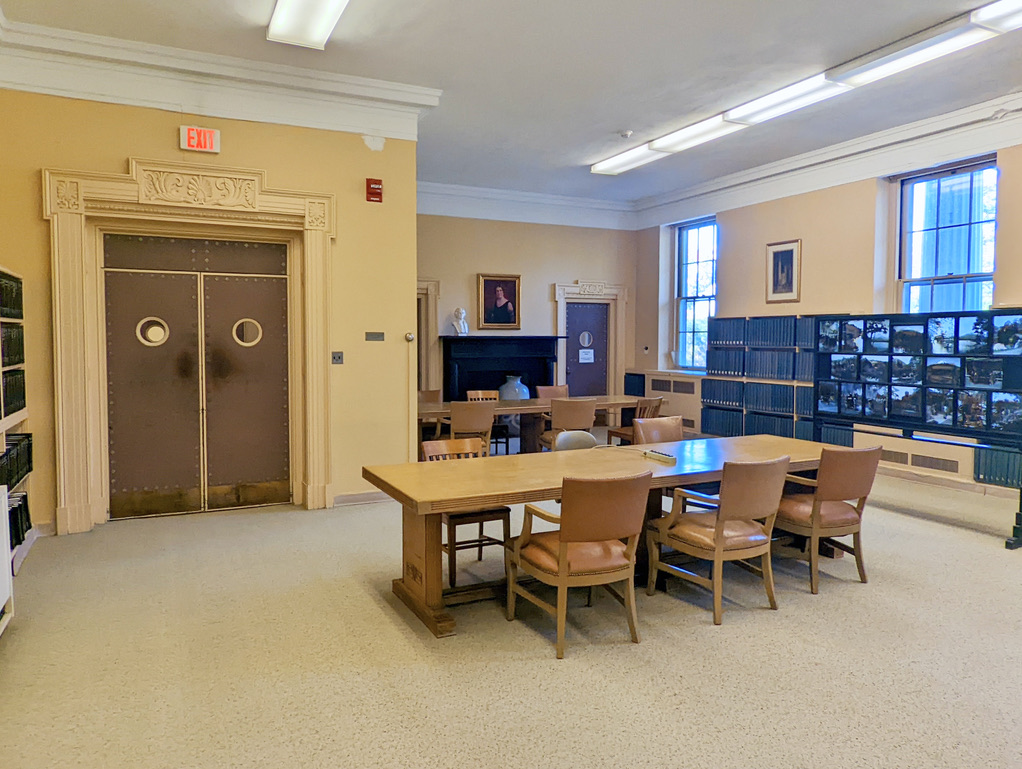 Top 10 Best Study Spots at Drew – The Drew Acorn